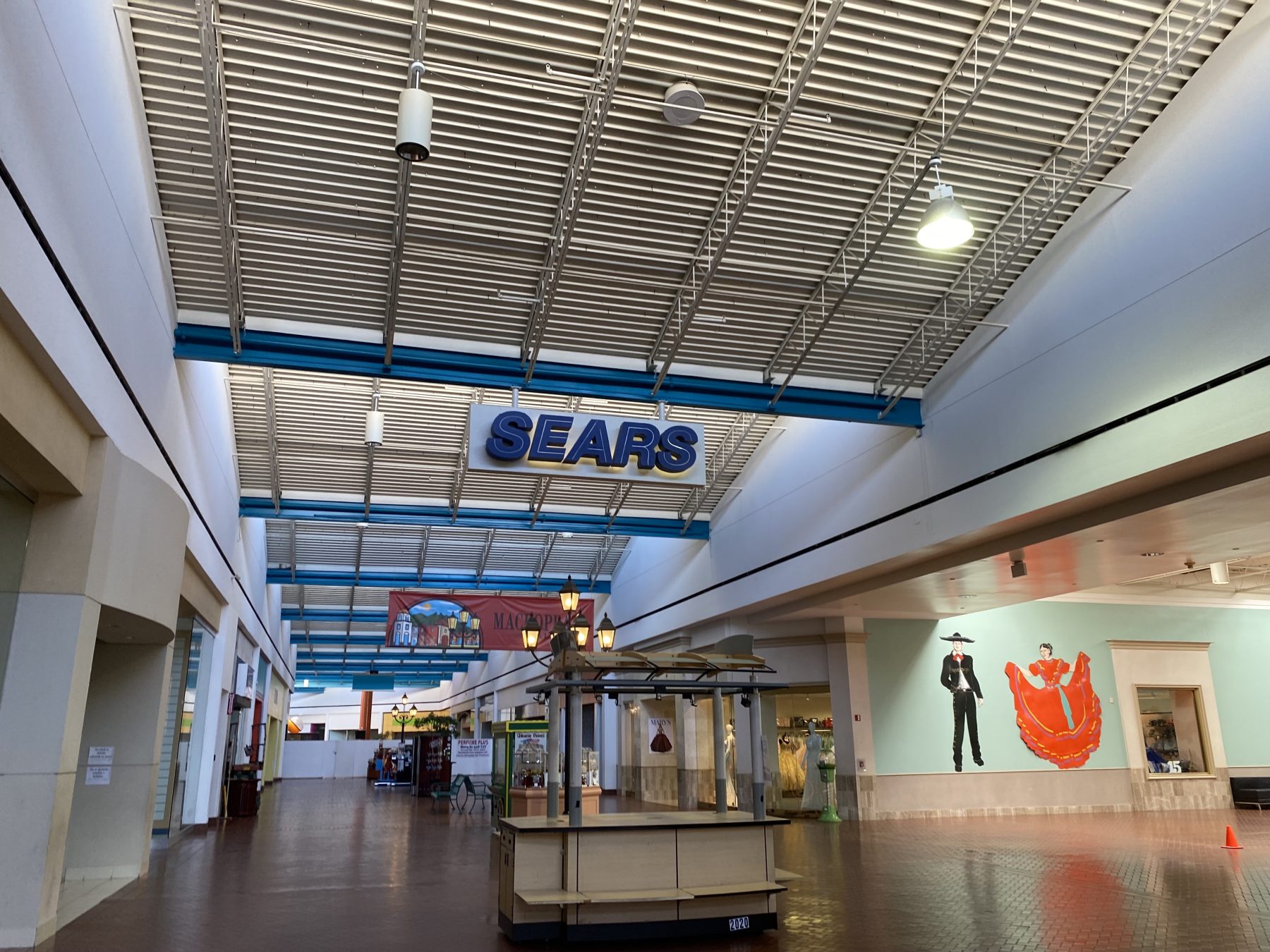Sears Marcoplaza Mall location, reopens as a Hometown Store! – Houston ...