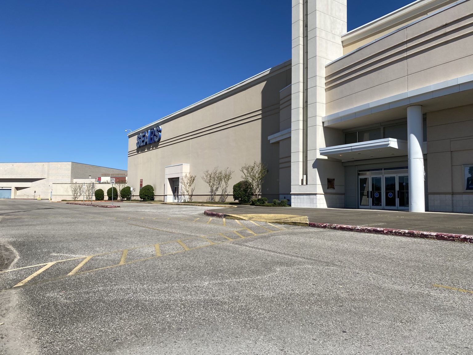 Sears Marcoplaza Mall location, reopens as a Hometown Store! – Houston ...