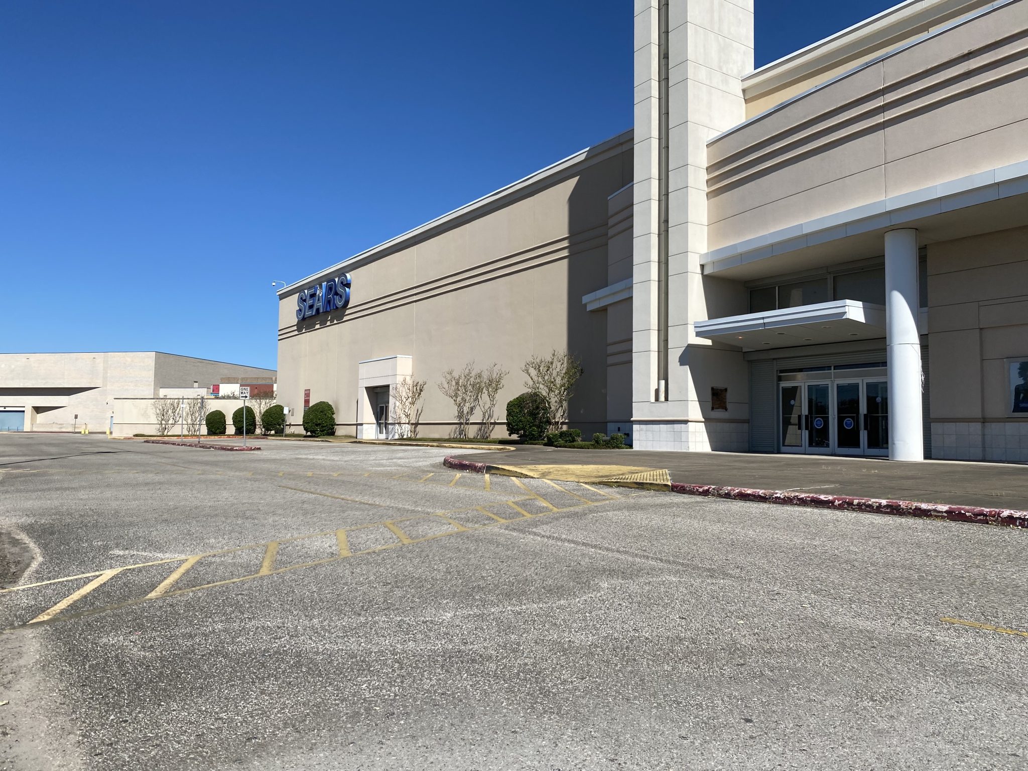 Sears Marcoplaza Mall location, reopens as a Hometown Store! – Houston ...