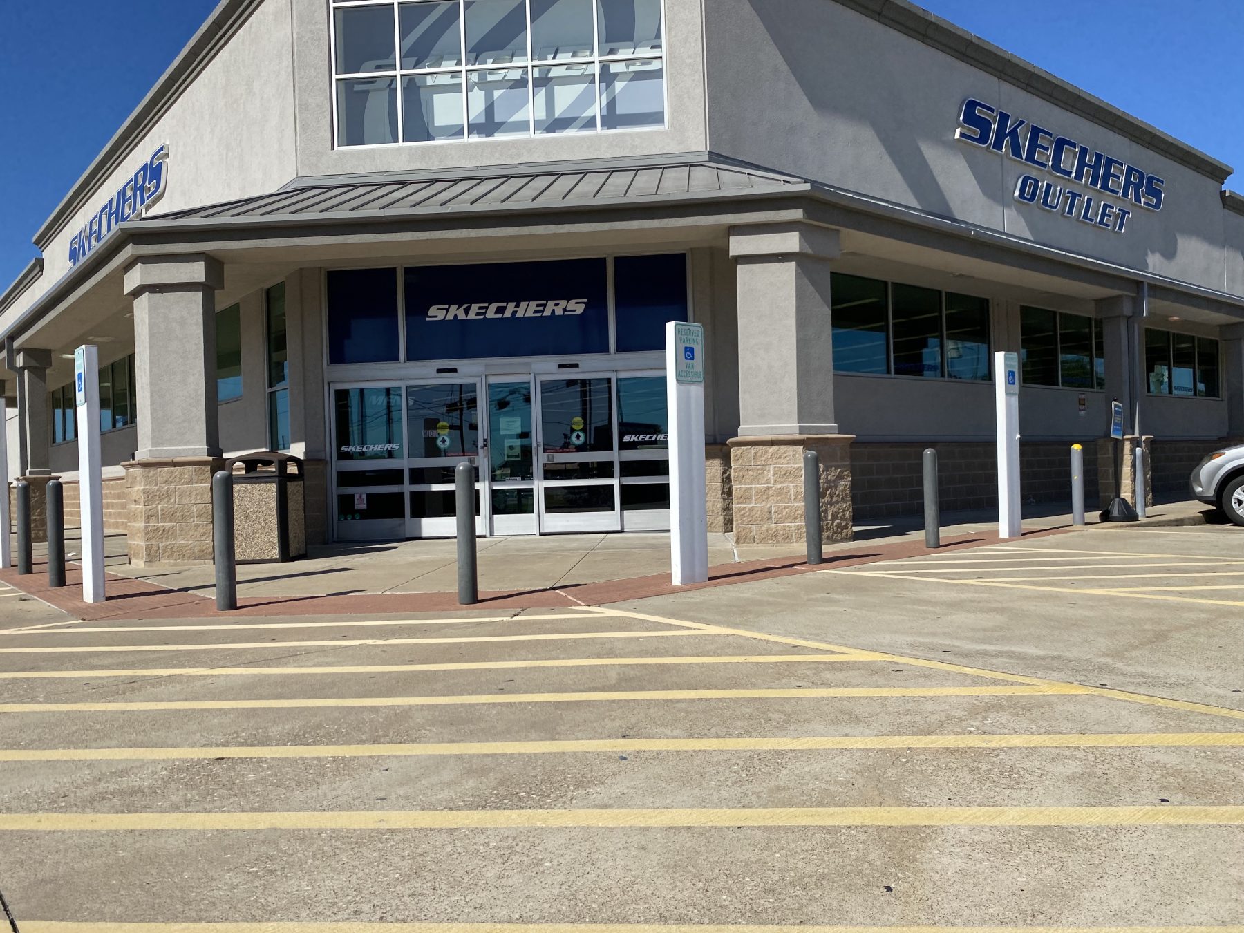 A “Sketchy” former Walgreens, where you can only get shoes! – Houston ...