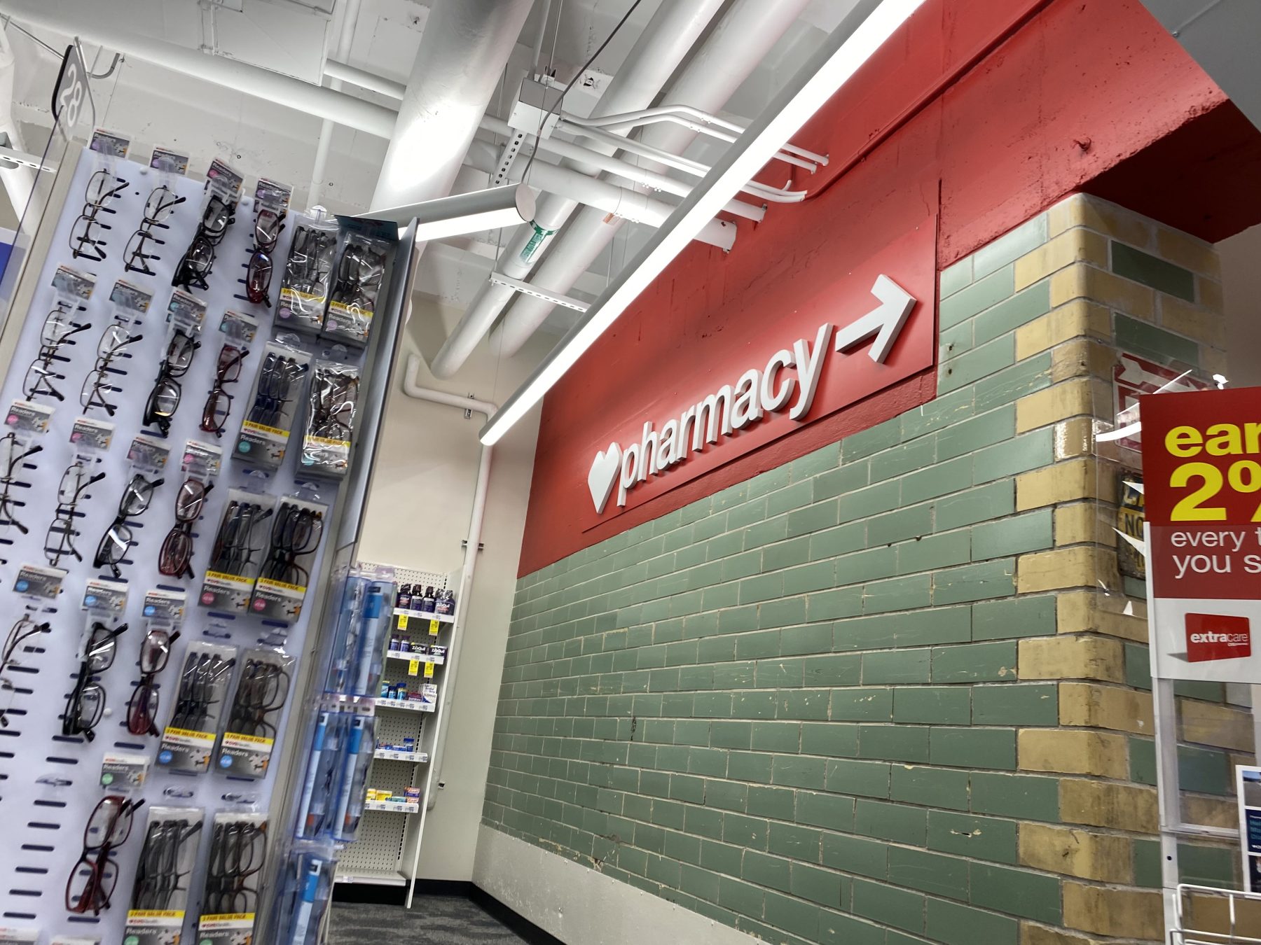 Headline News: Houston’s newest CVS moves into old Houston Post ...