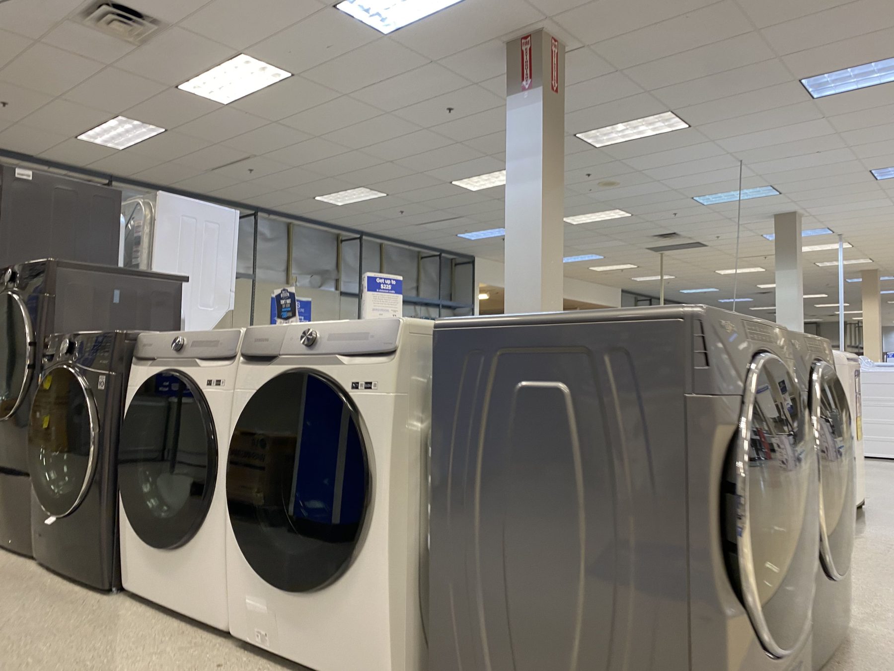 The Final Chapter of Sears in Pasadena, as Hometown Store in Pasadena ...
